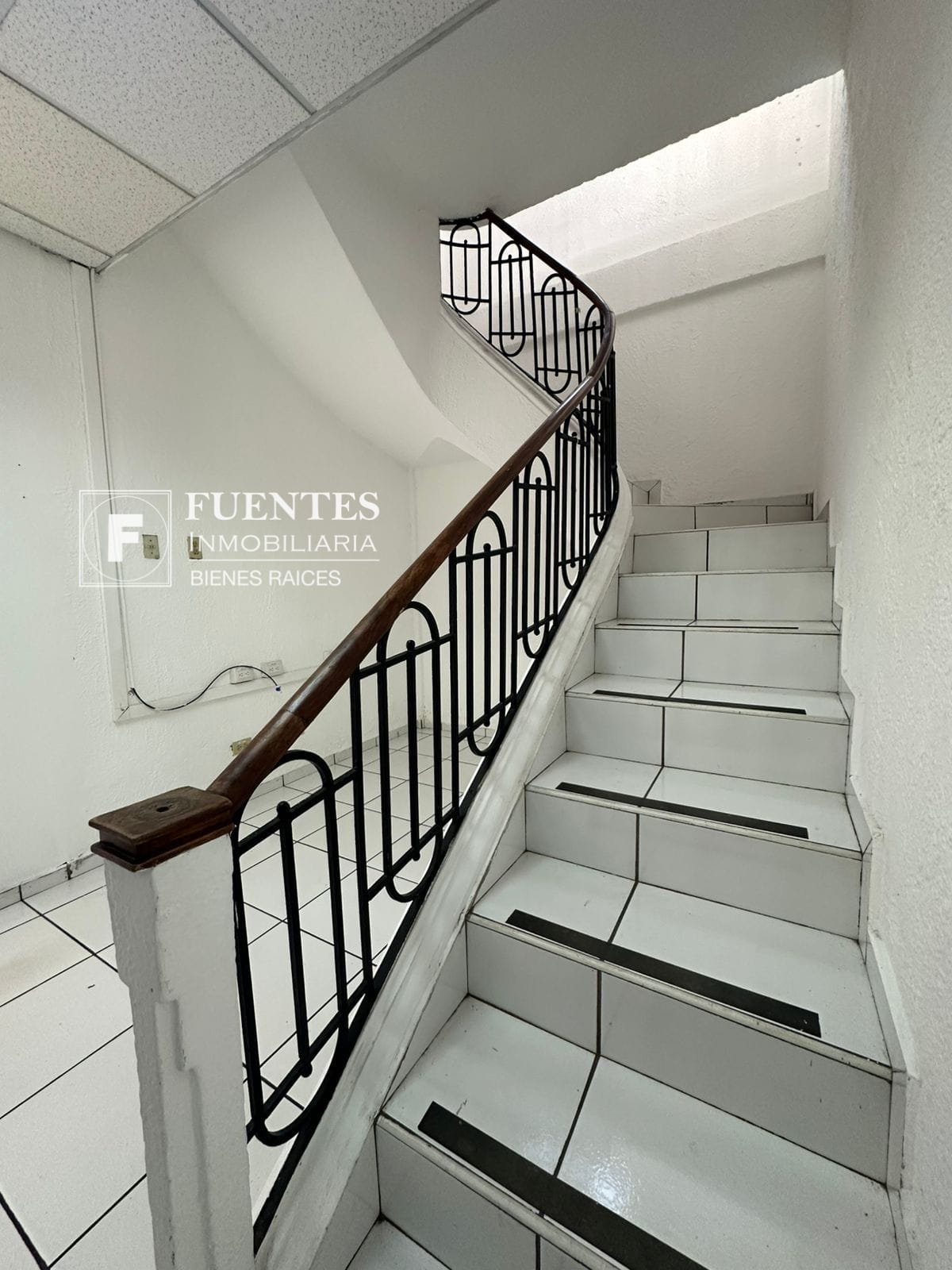 ALQUILER CASA CENTRO HISTÓRICO SANTA ANA IDEAL PARA BANCOS – Fuentes ...